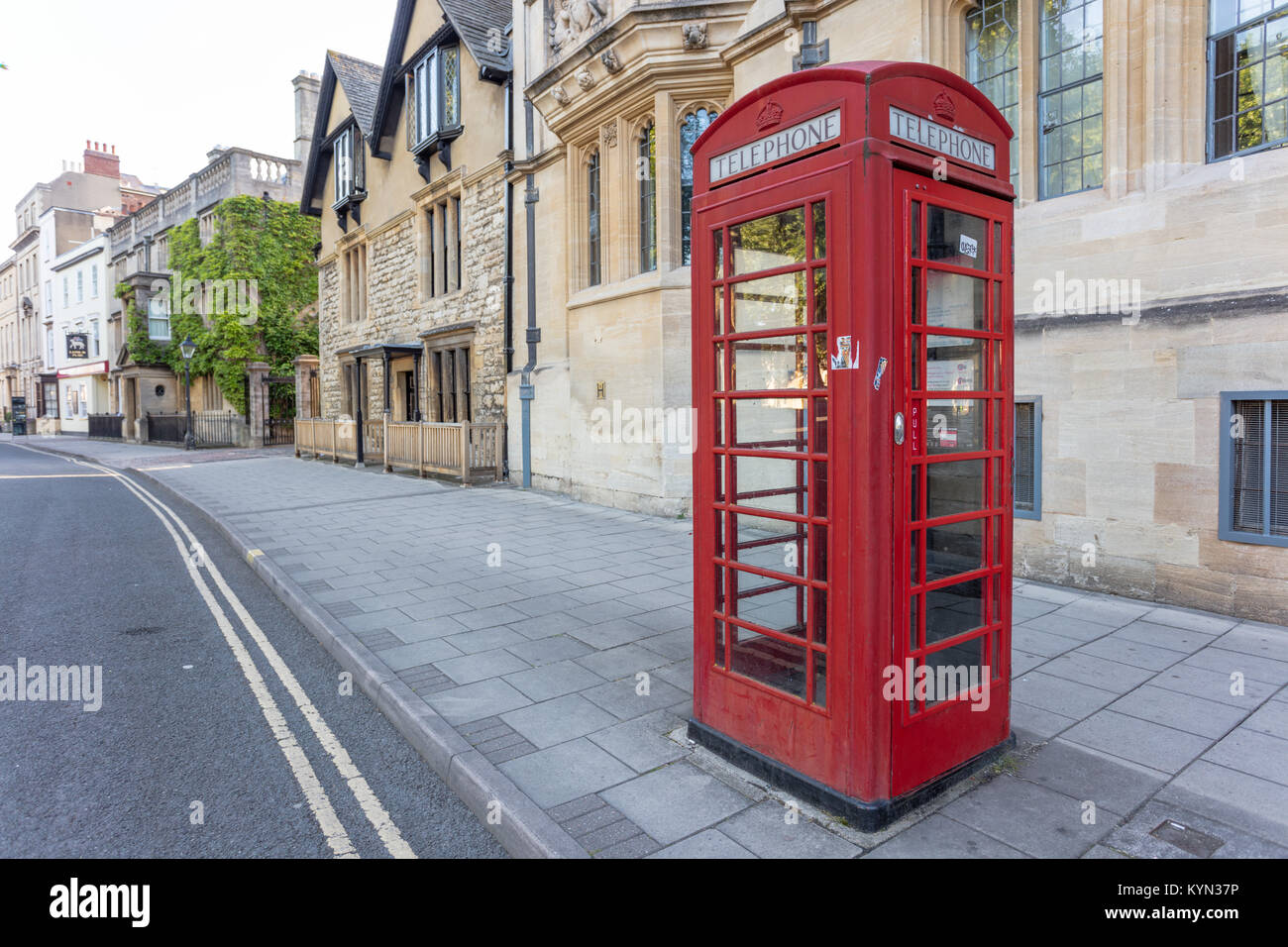 Bt pay phone boxes hi-res stock photography and images - Alamy