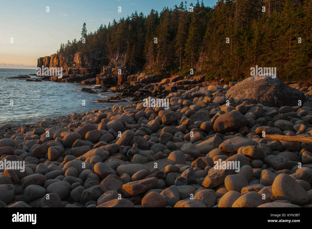 Sunrise At Otter Cliffs, Acadia National Park, Maine Stock Photo - Alamy