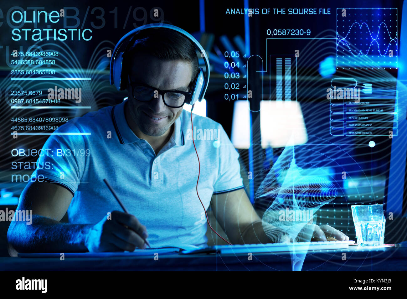 Music programmer hi-res stock photography and images - Alamy
