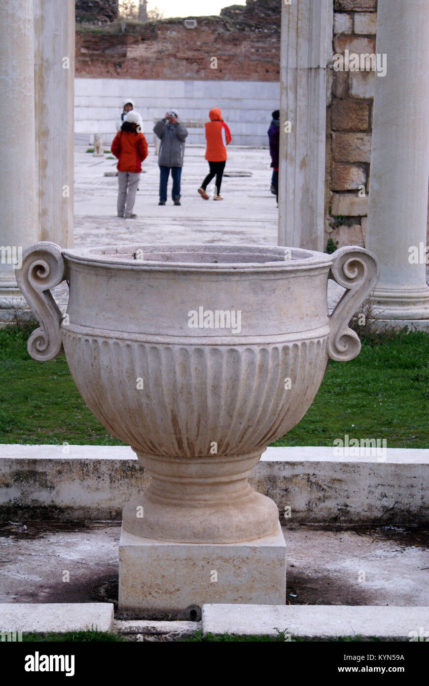 People vase in temple hi-res stock photography and images - Alamy