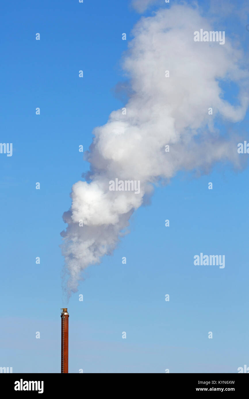 Smokestack smokestacks stack smoke hi-res stock photography and images ...