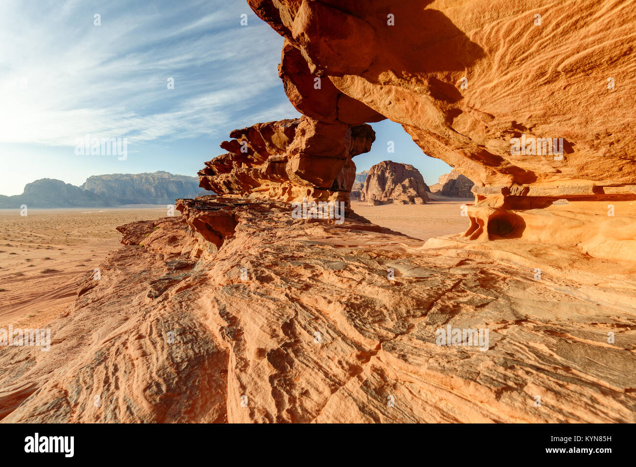 Rock bridge in Wadi Rum desert, Jordan Stock Photo - Alamy