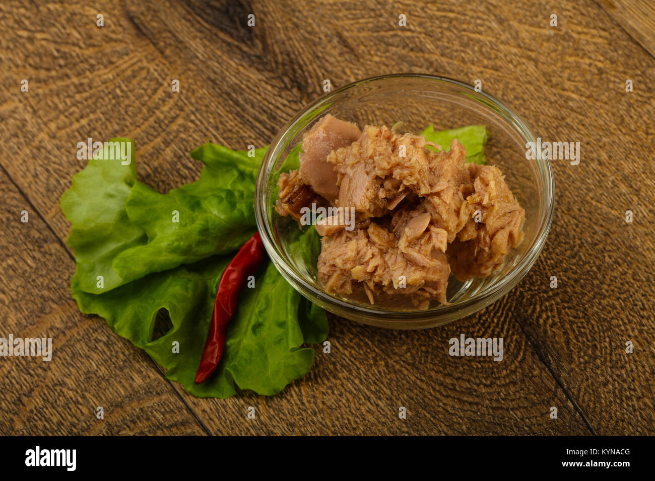 Canned tuna fish in the bowl ready for cooking Stock Photo - Alamy