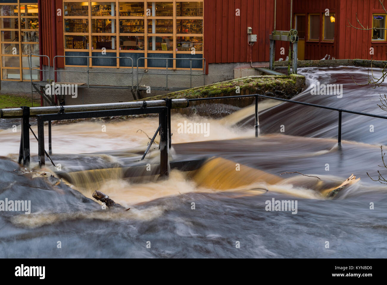 Center fishing hi-res stock photography and images - Alamy