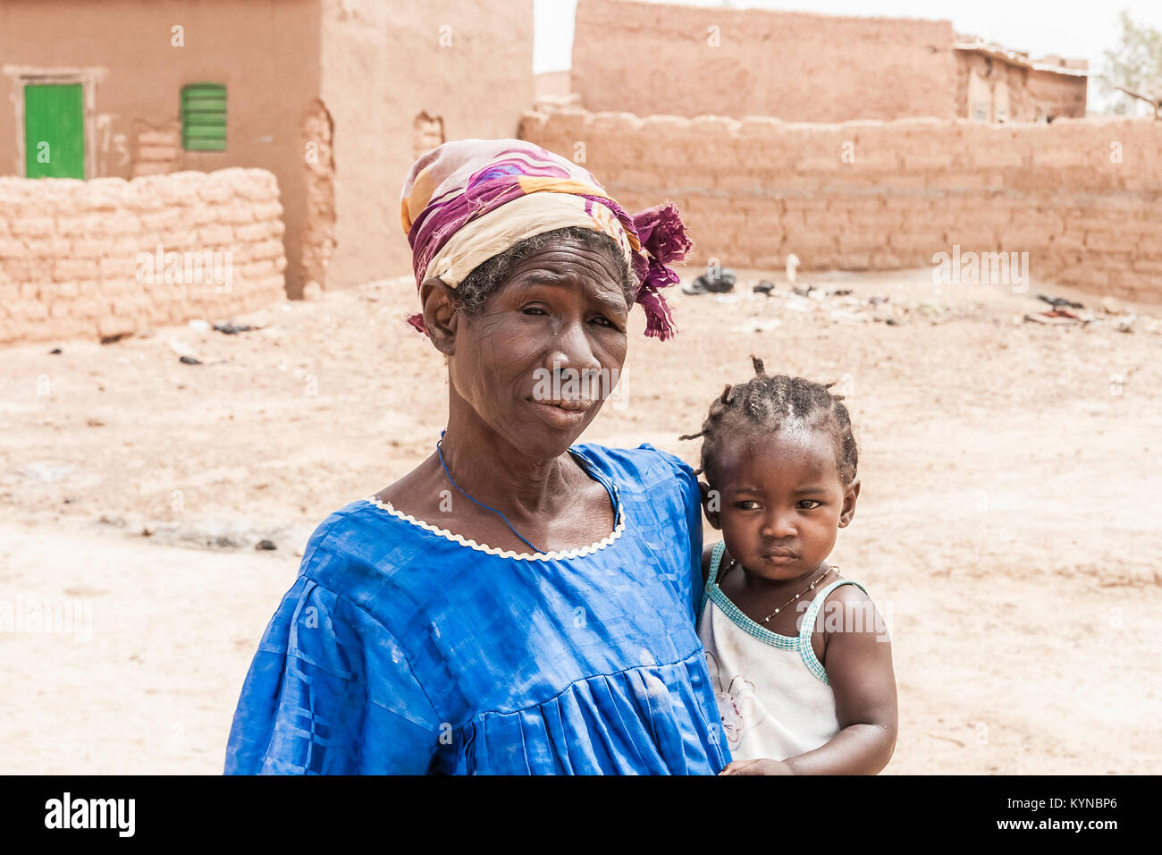 Old woman carrying hi-res stock photography and images - Alamy