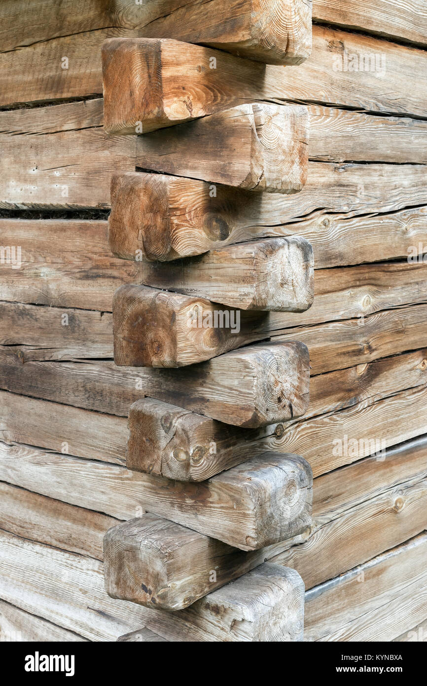 Dovetail joints hi-res stock photography and images - Alamy