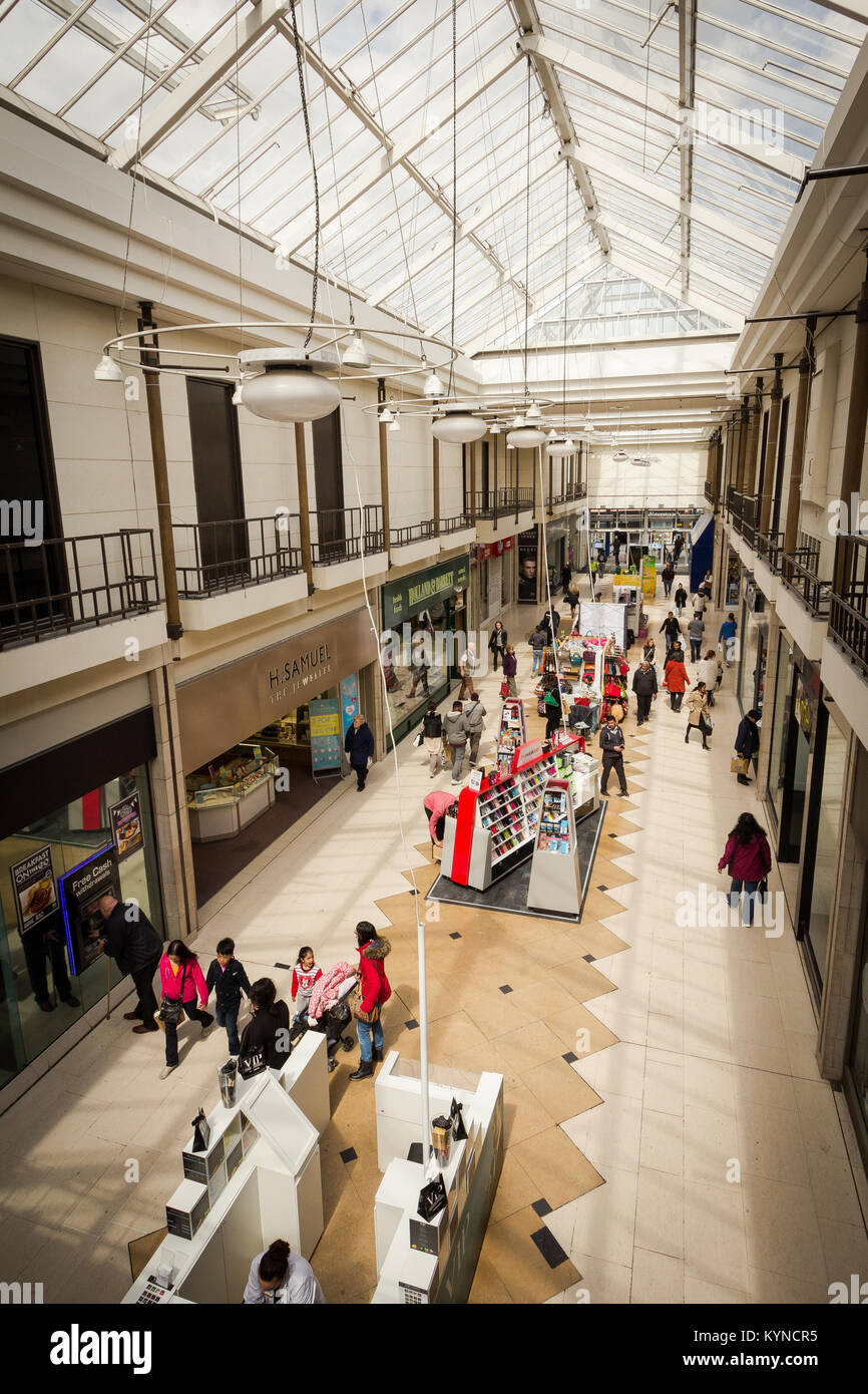 St ann’s shopping centre harrow hi-res stock photography and images - Alamy
