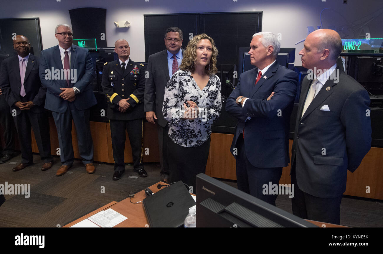 Payload operations and integration center hi-res stock photography and ...