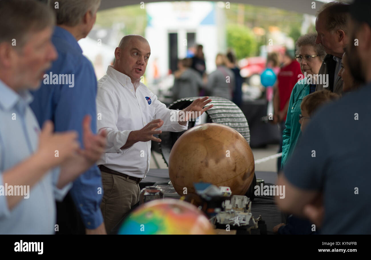 Human subject research hi-res stock photography and images - Alamy