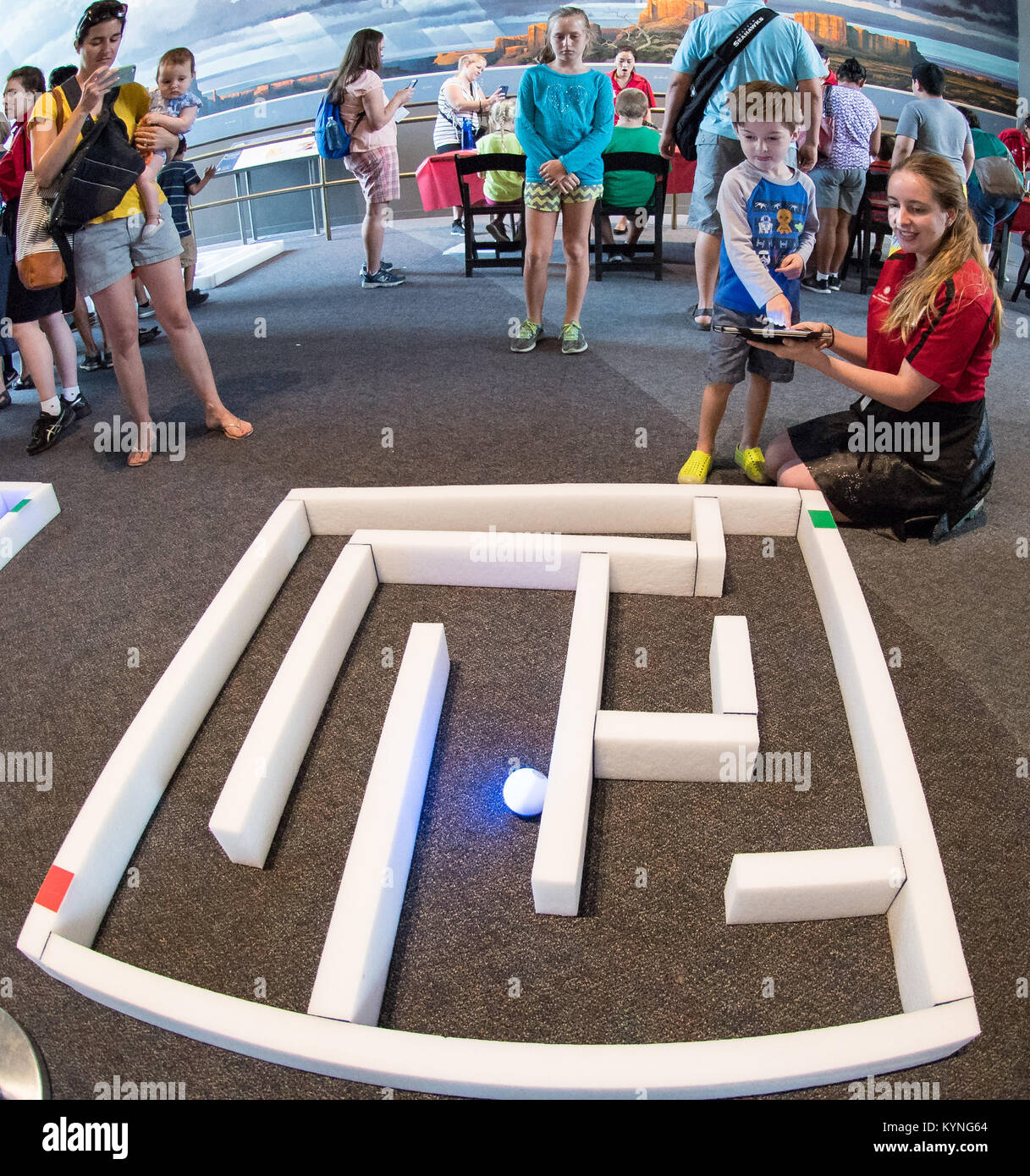 Space rocket maze hi-res stock photography and images - Alamy