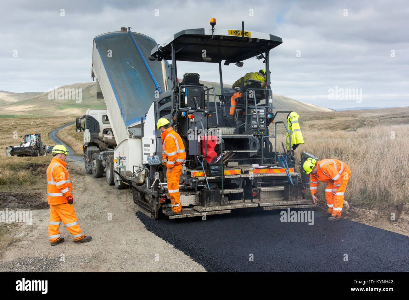 Road Resurfacing Machine Stock Photos & Road Resurfacing Machine Stock ...