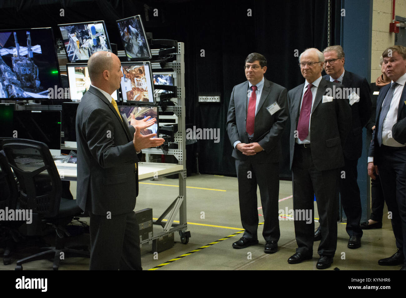 A Swedish delegation, led by King Carl XVI Gustaf, visits NASA's ...
