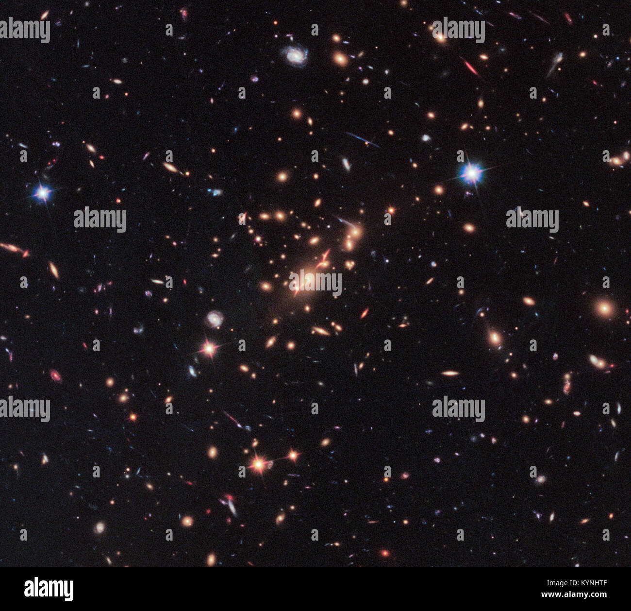 The Hubble Space Telescope captures a massive dead disk galaxy, MACS ...