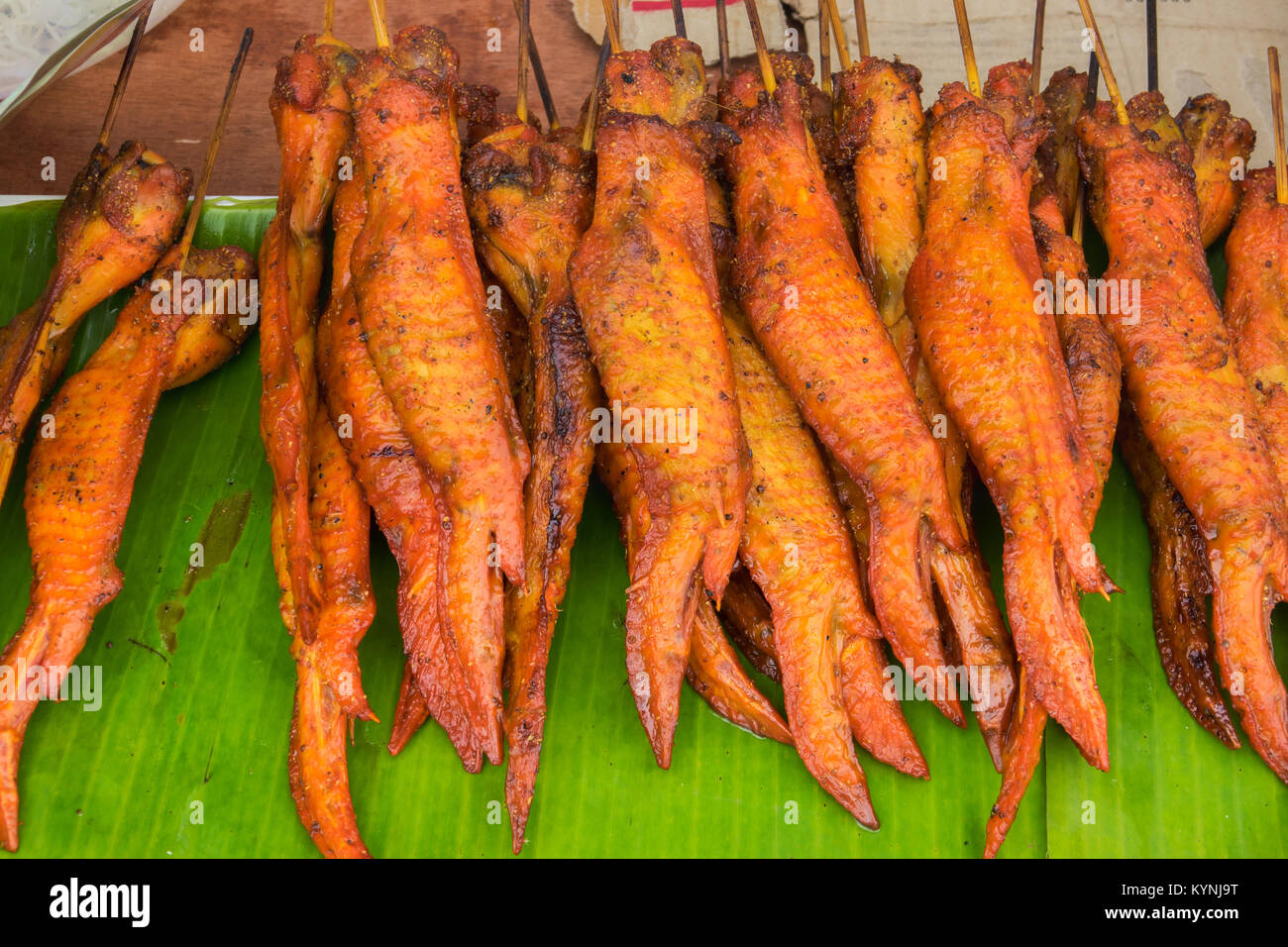 Chicken wing grill on nature plate of tree Stock Photo - Alamy
