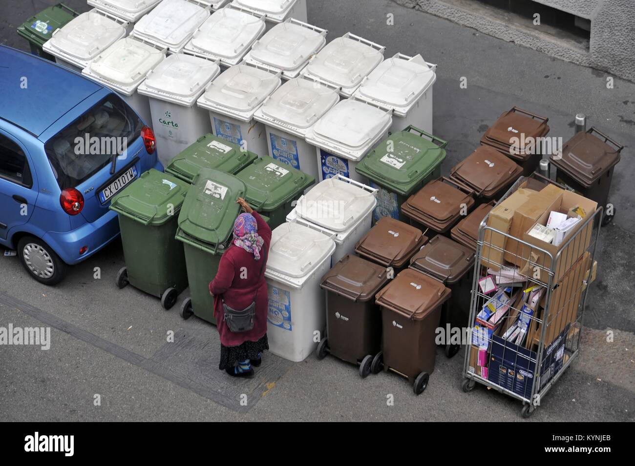 Separate collection milan hi-res stock photography and images - Alamy