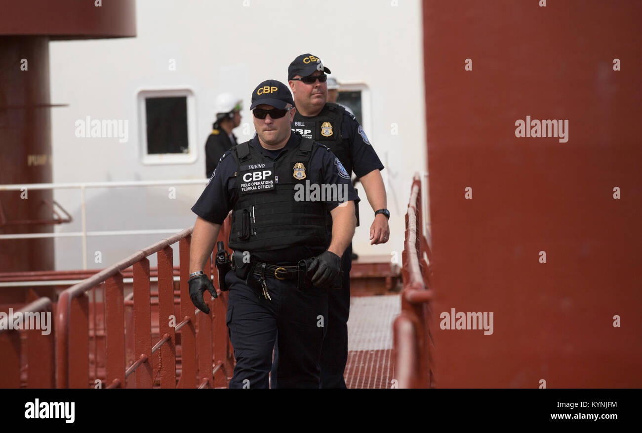 U.S. Customs and Border Protection officers from the Office of Field ...