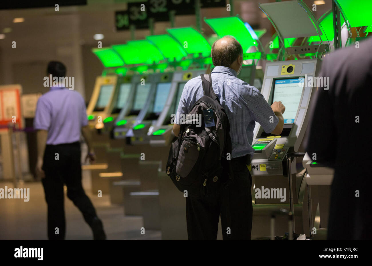 U.S. Customs and Border Protection officers process international ...