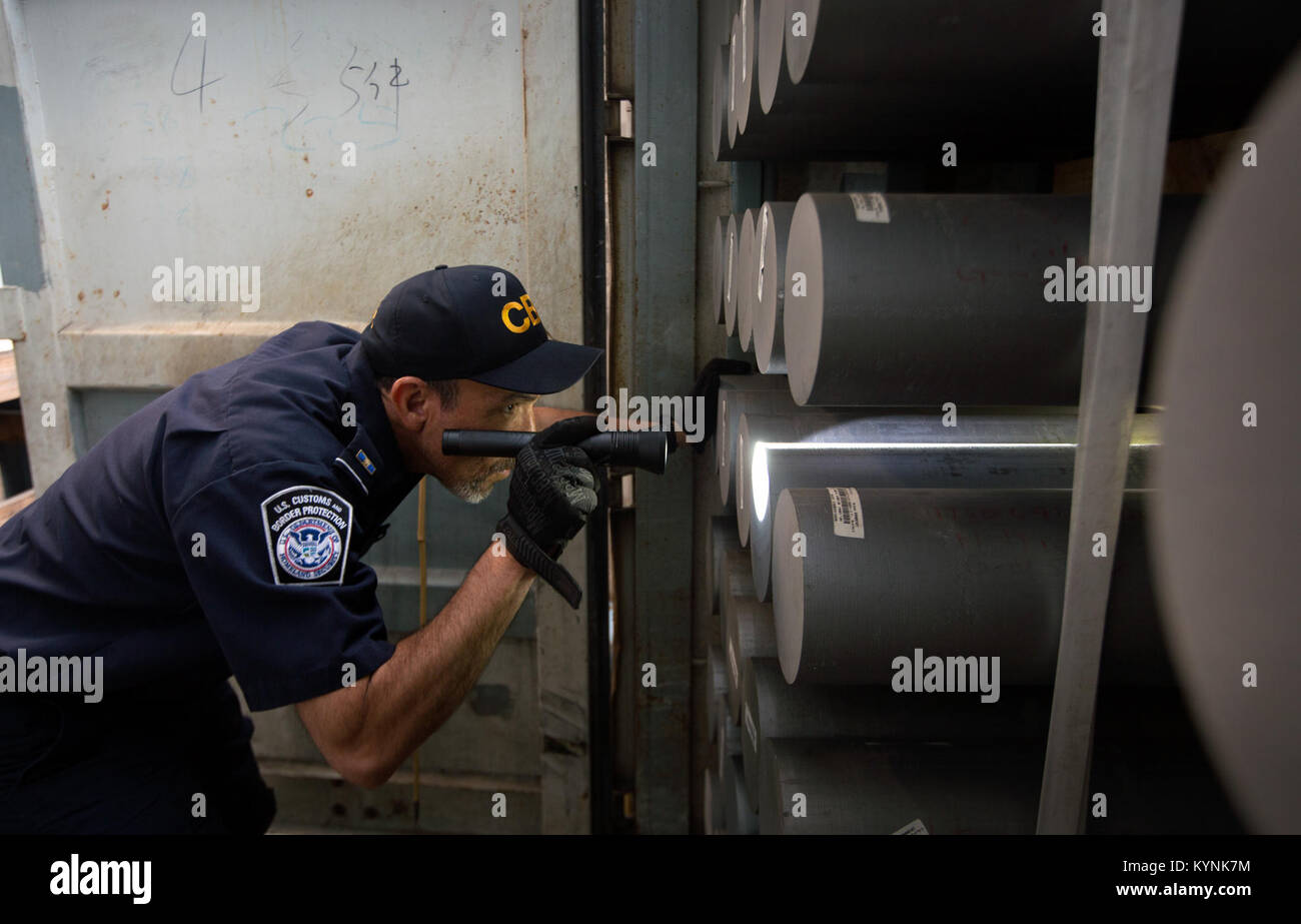 Agriculture inspection specialists from U.S. Customs and Border ...