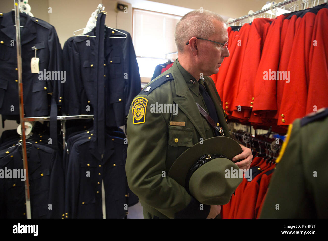 Border patrol academy chief dan harris hi-res stock photography and ...
