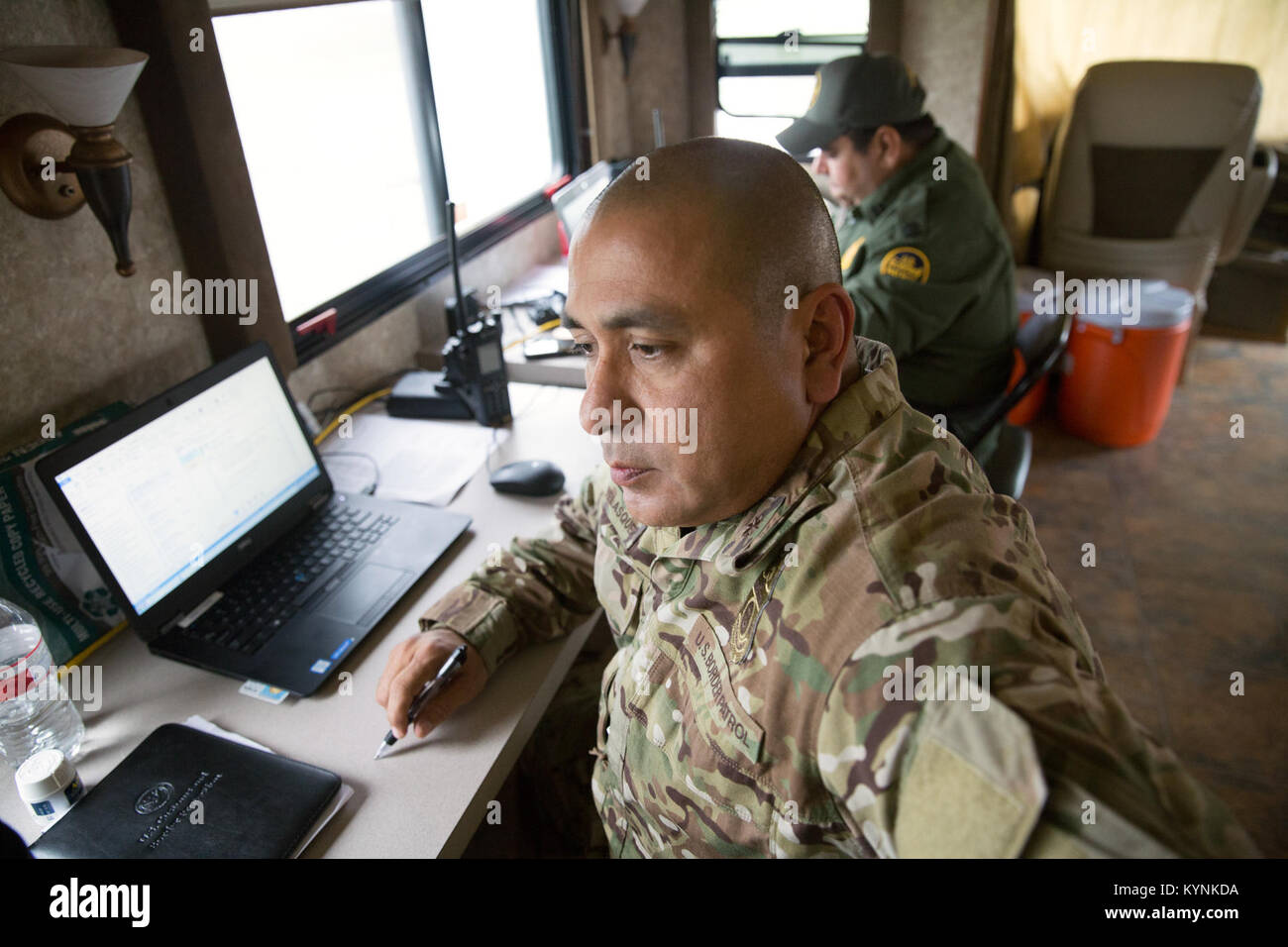 Border Patrol agents establish a mobile command post in Rockport, Texas ...