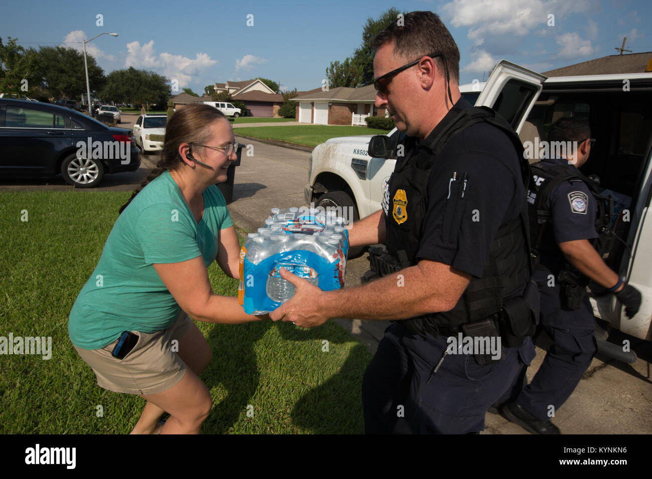 Office of field operations officers hi-res stock photography and images ...