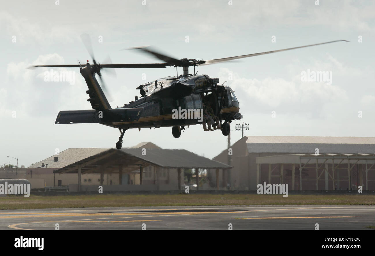 U s customs border protection blackhawk hi-res stock photography and ...
