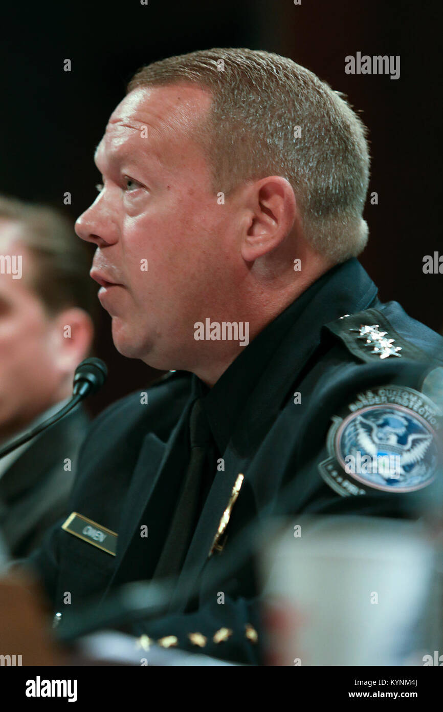 Office of transportation operations hi-res stock photography and images ...