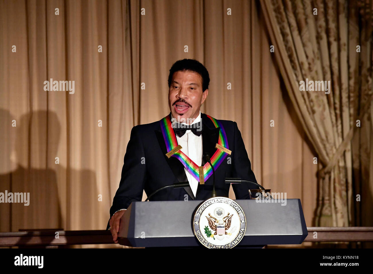Lionel Ritchie, 2017 Kennedy Center Honoree delivers remarks after ...