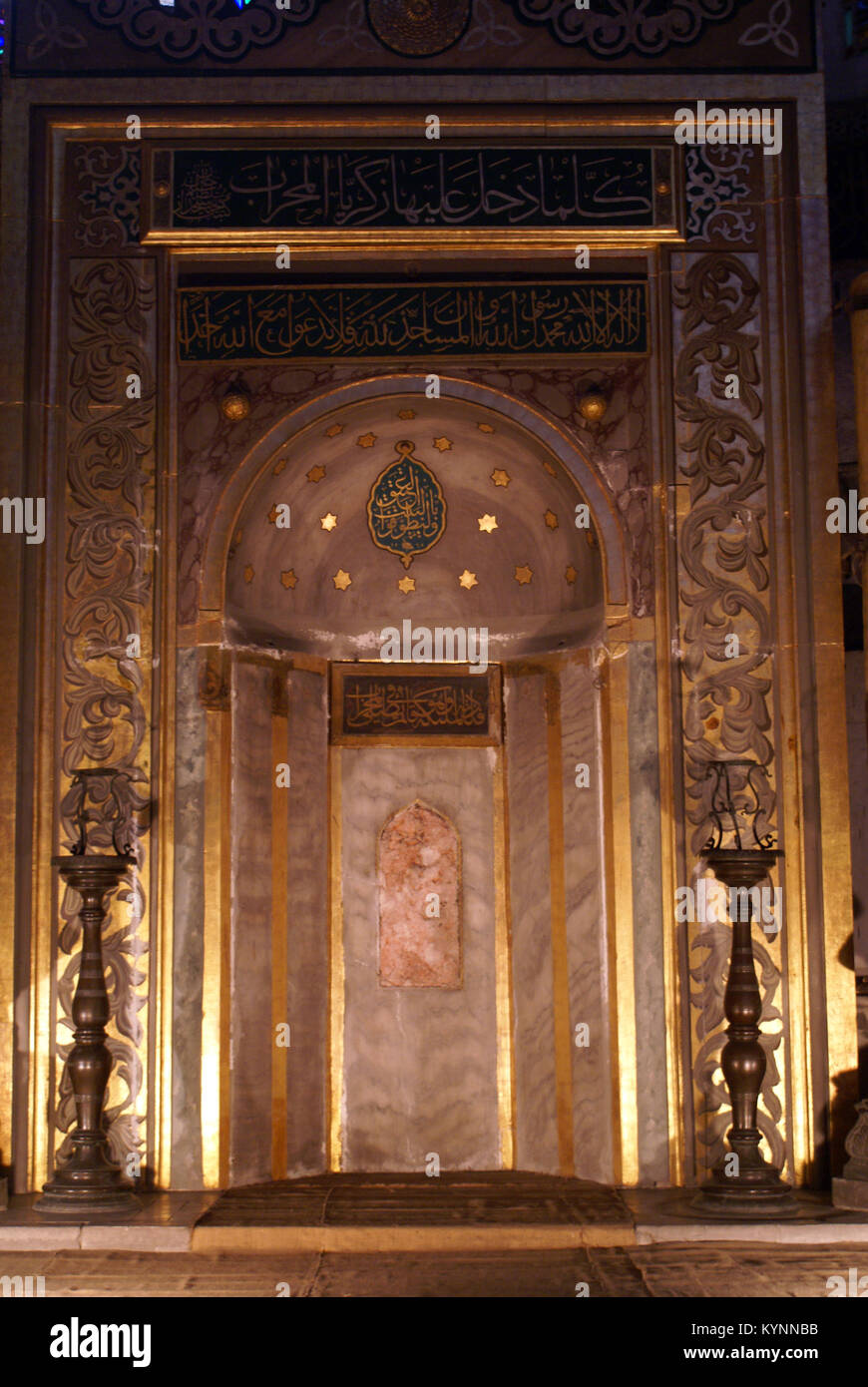 Mihrab in blue mosque hi-res stock photography and images - Alamy
