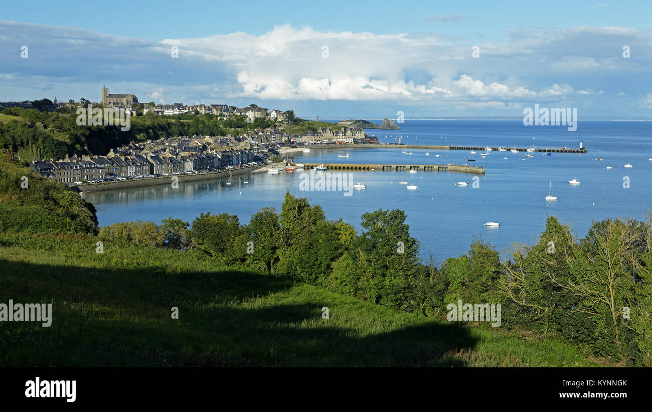Port of La Houle in Cancale (Brittany, France Stock Photo - Alamy