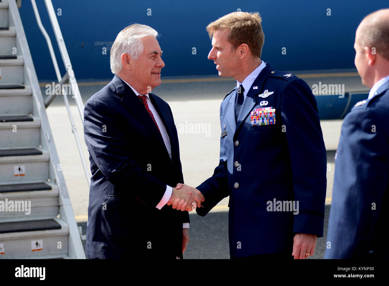 Secretary Rex Tillerson meets U.S. Air Force Colonel David Mineau at ...