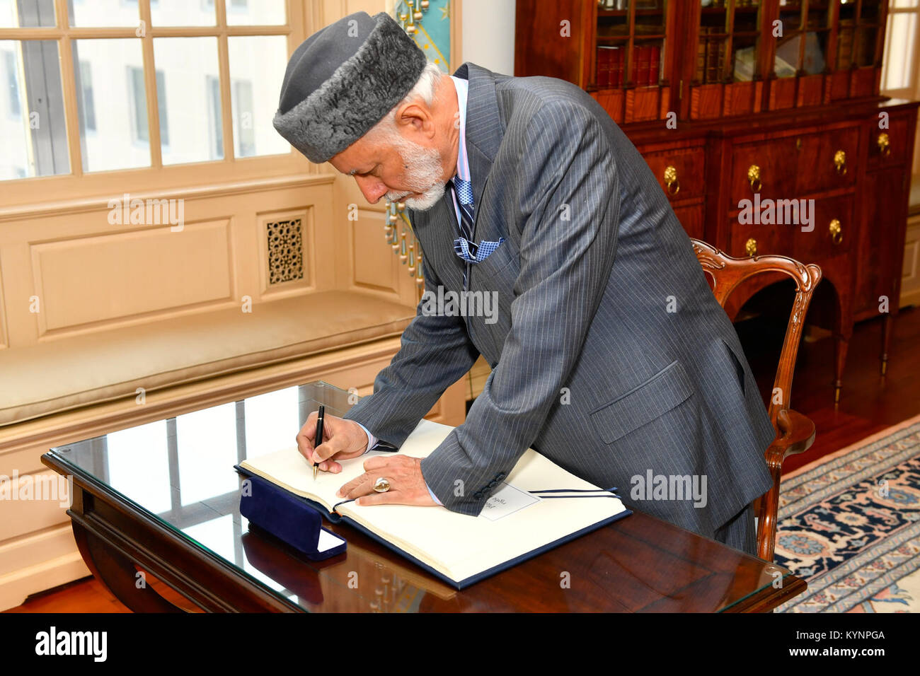 Yusuf Bin Alawi Bin Abdullah High Resolution Stock Photography and ...