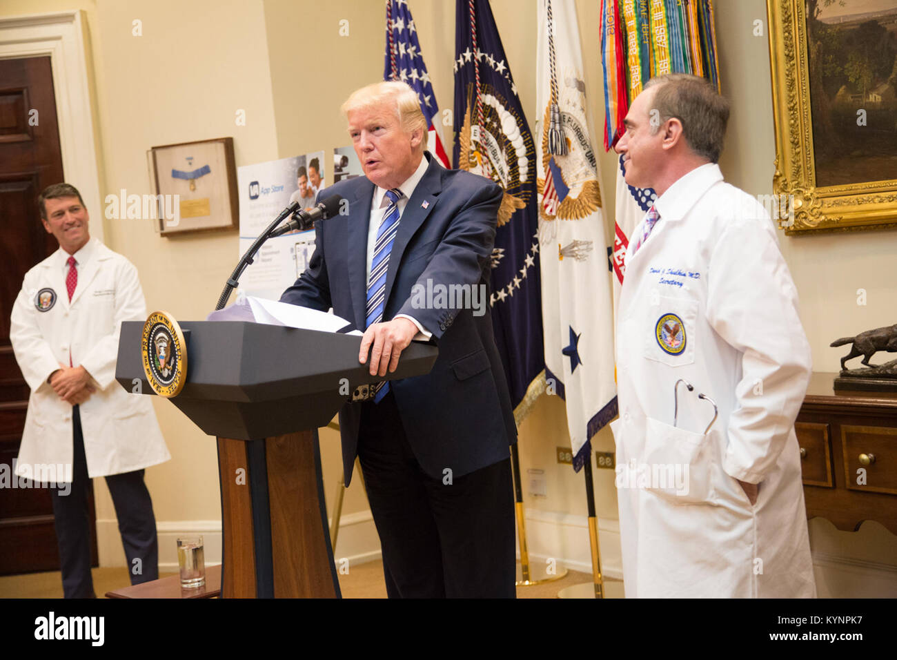 Secretary Shulkin joins President Trump at the White House to announce ...