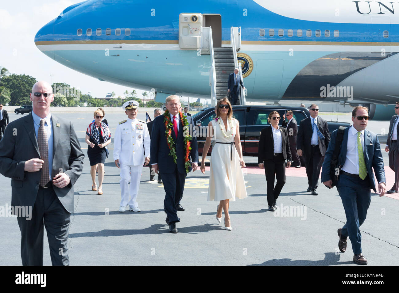 President Donald J. Trump and First Lady Melania Trump visit Hawaii on ...