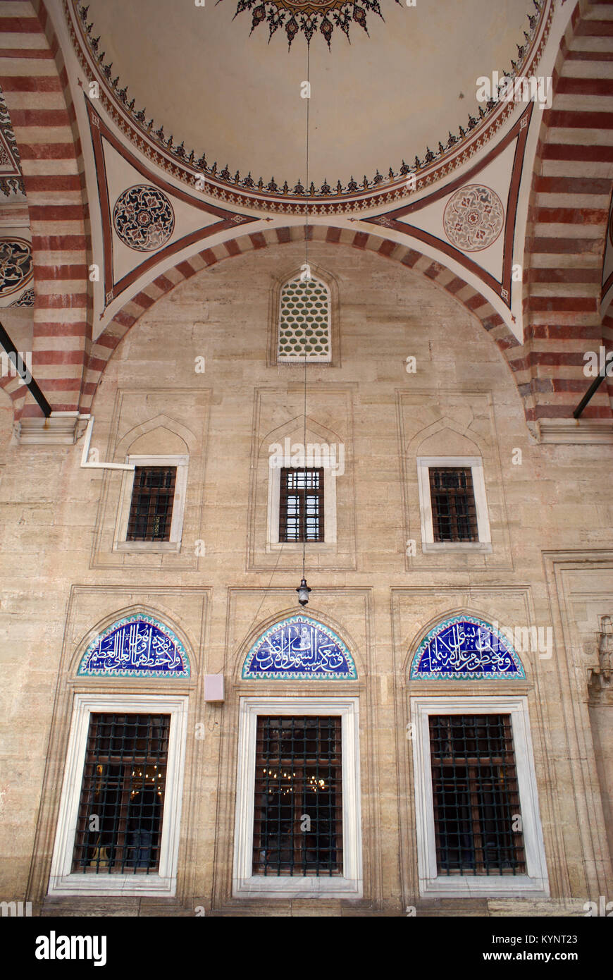 Dome and wall in Selimiye mosque in Edirne, Turkey Stock Photo - Alamy