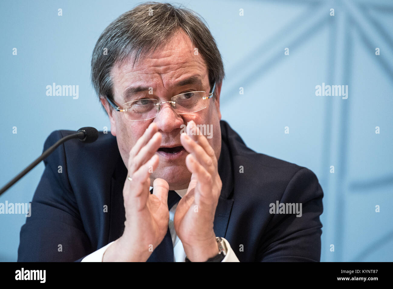 Duesseldorf, Germany. 15th Jan, 2018. The premiere of North Rhine ...