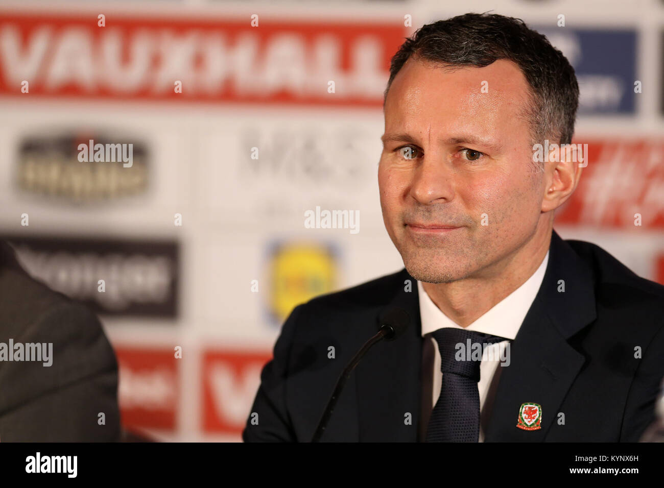 Cardiff, UK. 15th Jan, 2018. Ryan Giggs is pictured speaking to the ...