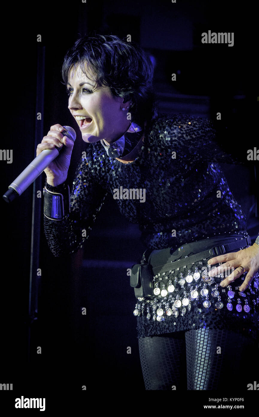 Dolores oriordan 2007 hi-res stock photography and images - Alamy