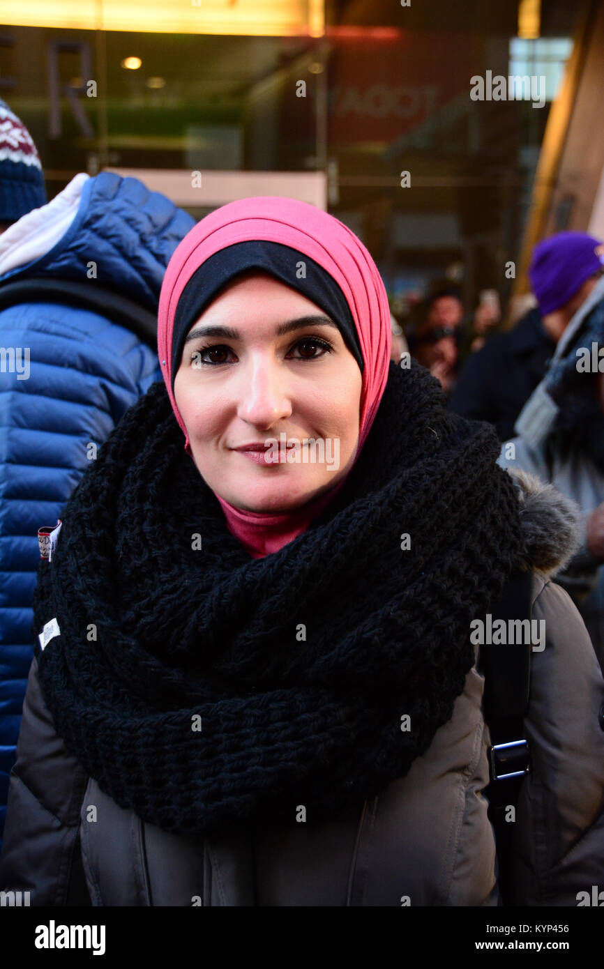Linda sarsour hi-res stock photography and images - Alamy