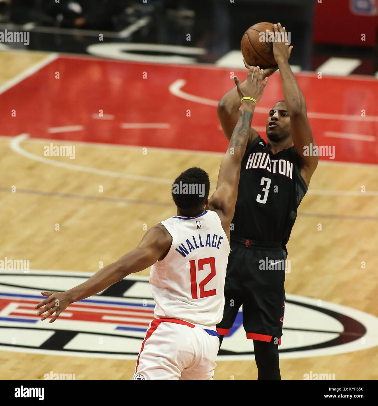 Los Angeles, CA, USA. 15th Jan, 2018. Houston Rockets guard Chris Paul ...