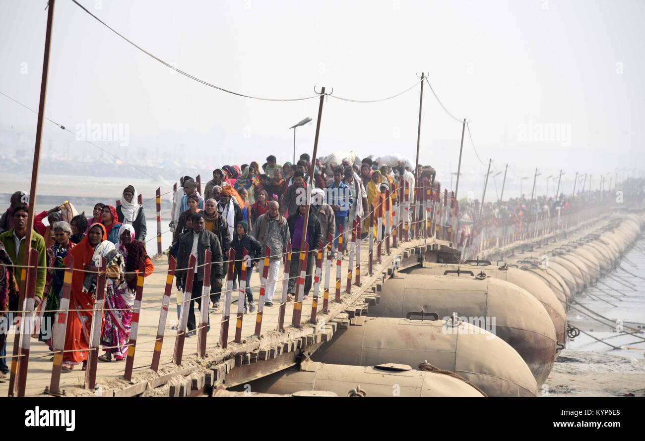 Bridge on yamuna river allahabad hi-res stock photography and images ...