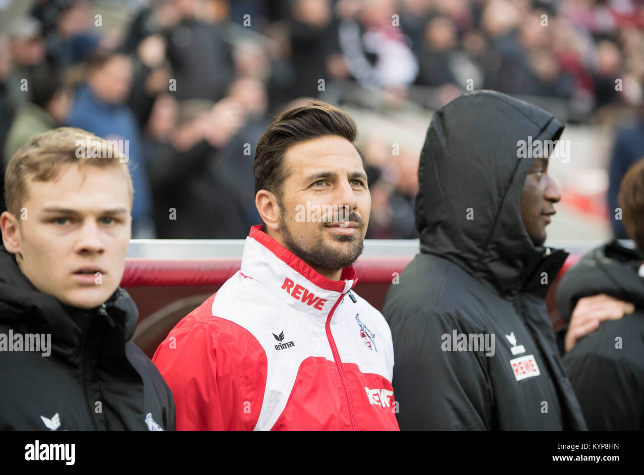 left to right Tim Henry HANDWERKER (K), Claudio PIZARRO (K) vor der ...