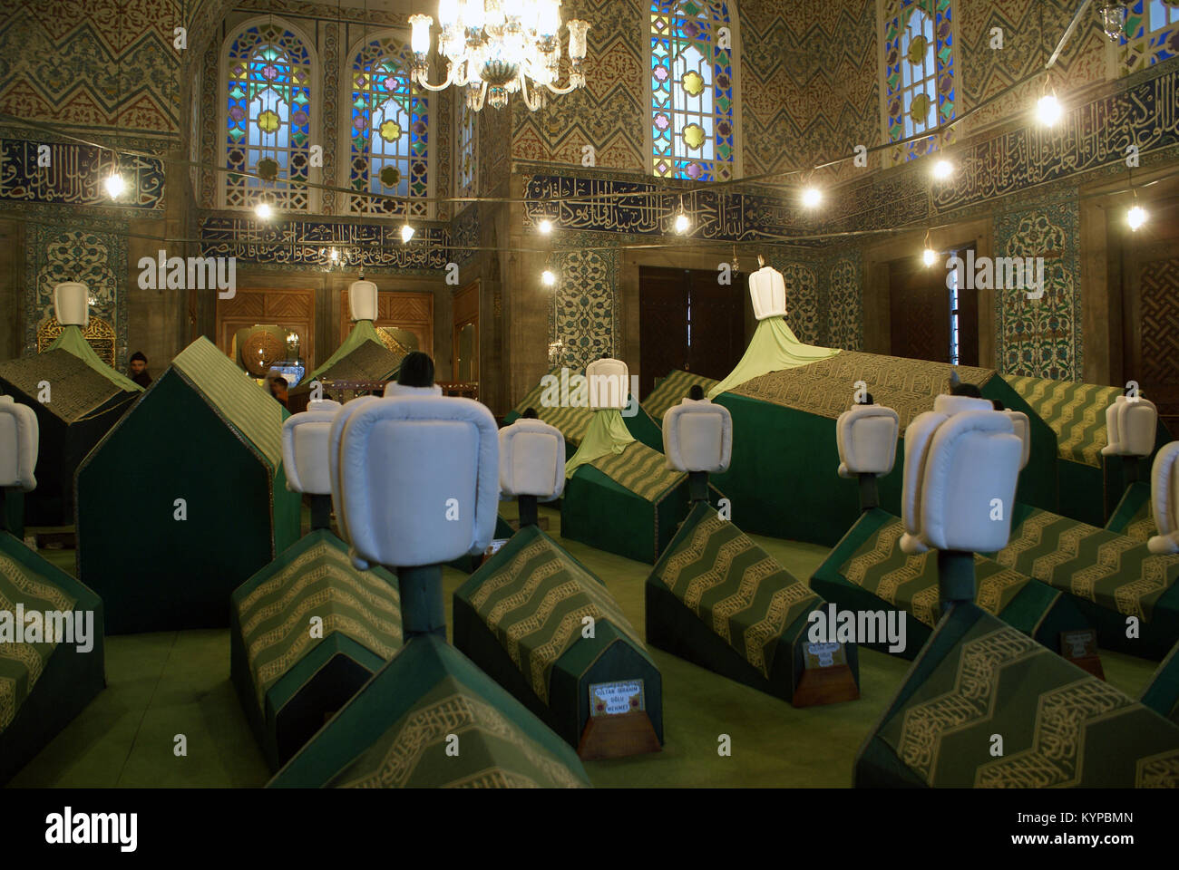 Muslim graves and walls of tomb in Sultanahmet, Istanbul Stock Photo ...