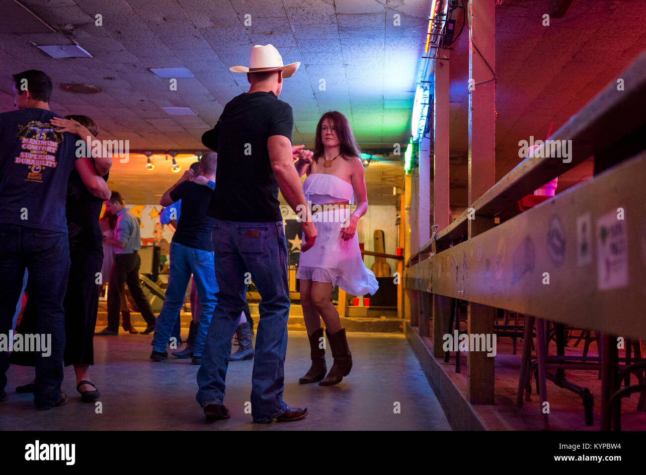 Country music dance hall hi-res stock photography and images - Alamy