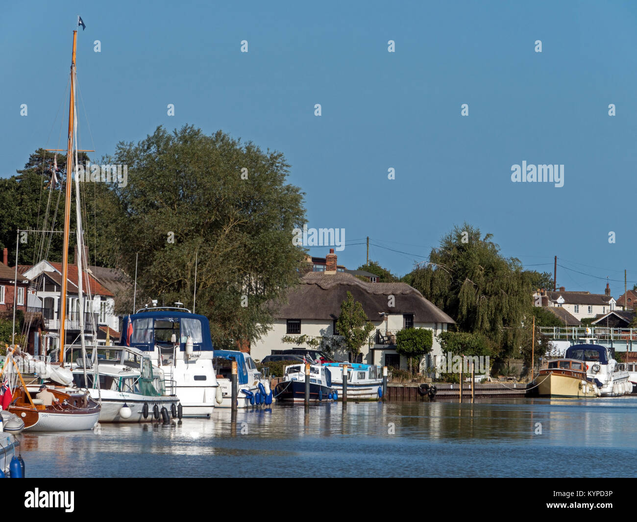 Reedham norfolk broads hi-res stock photography and images - Alamy