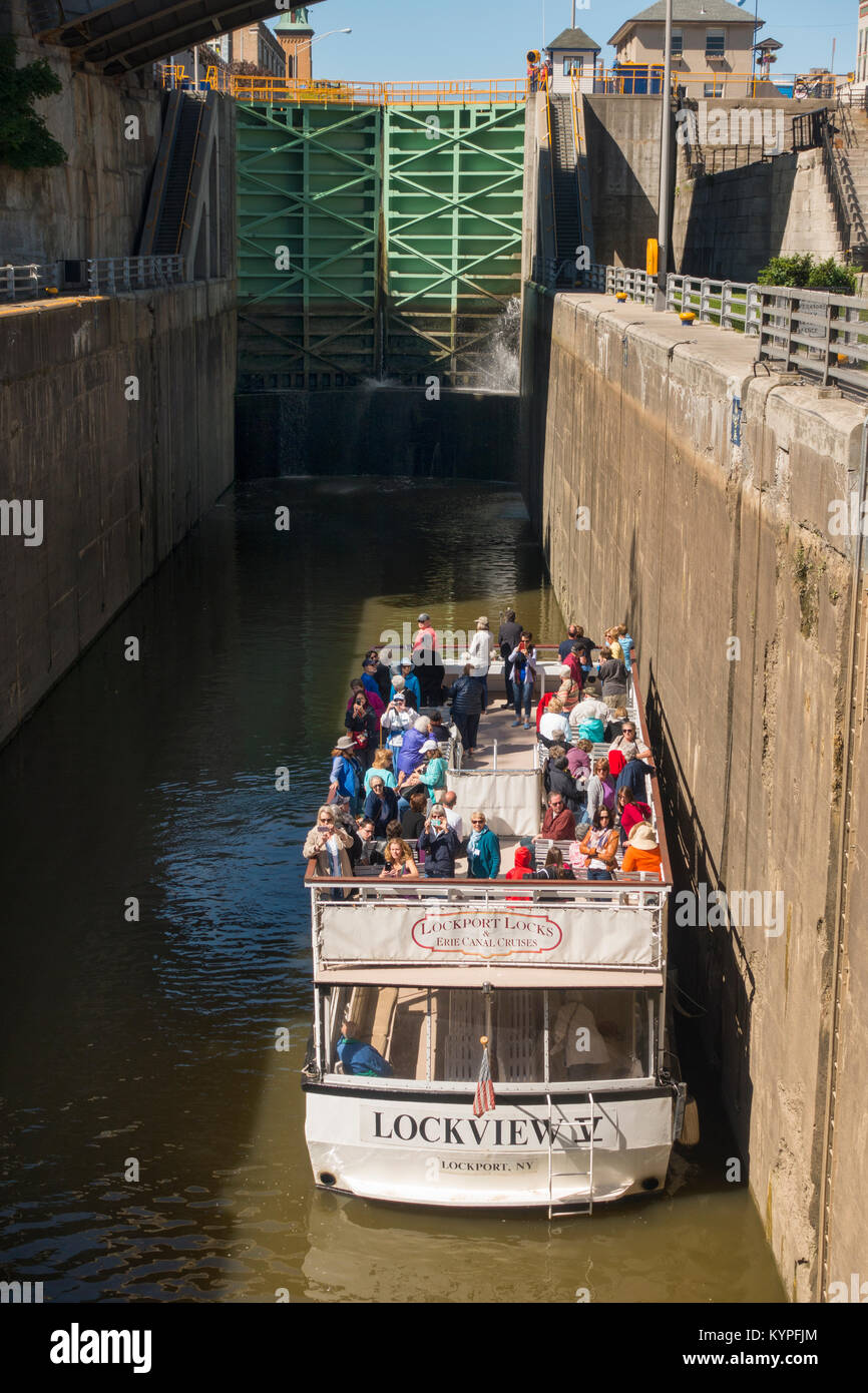 Lockport new york canal hi-res stock photography and images - Alamy