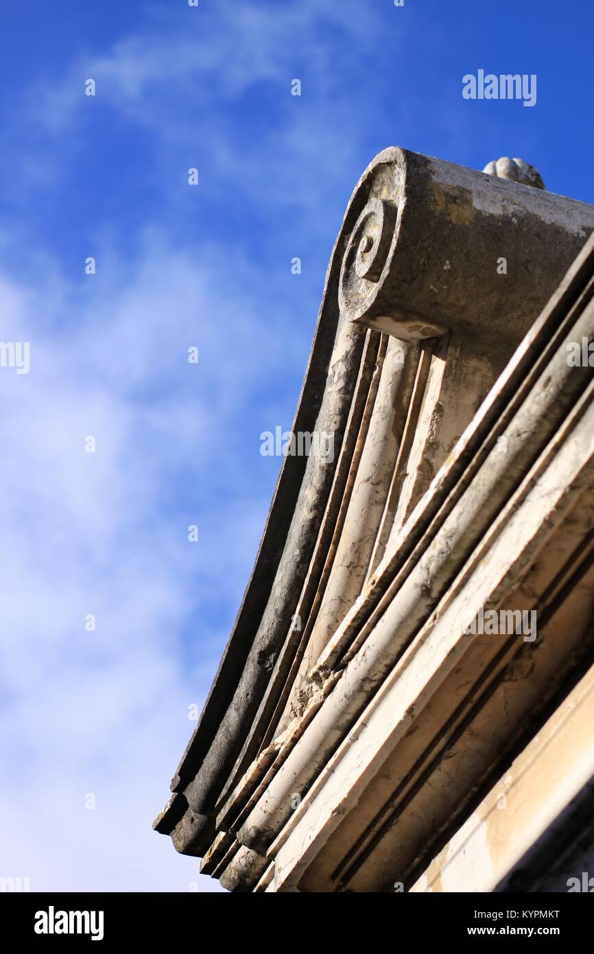 Doric cornice frame hi-res stock photography and images - Alamy