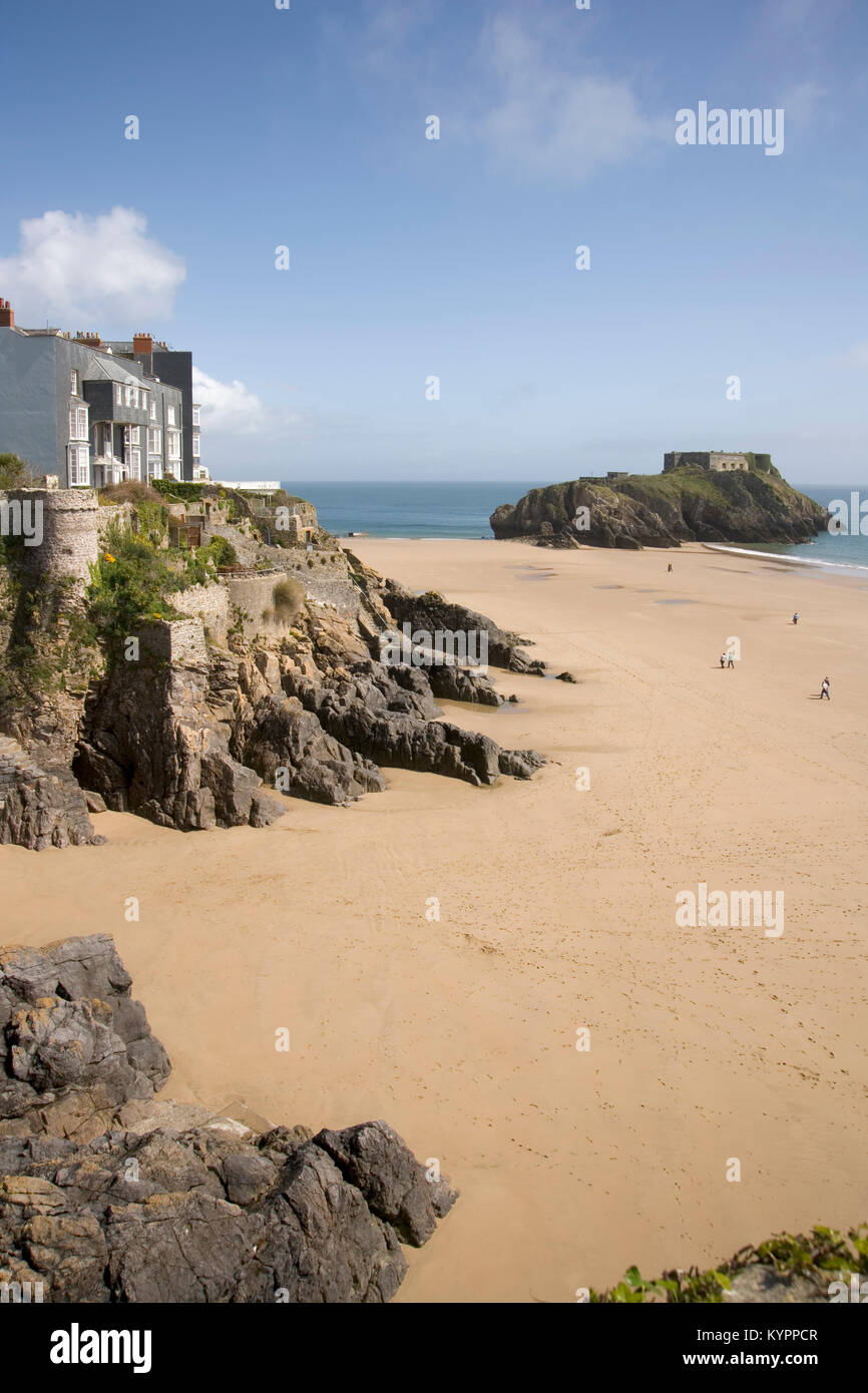 Tenby seafront hi-res stock photography and images - Alamy
