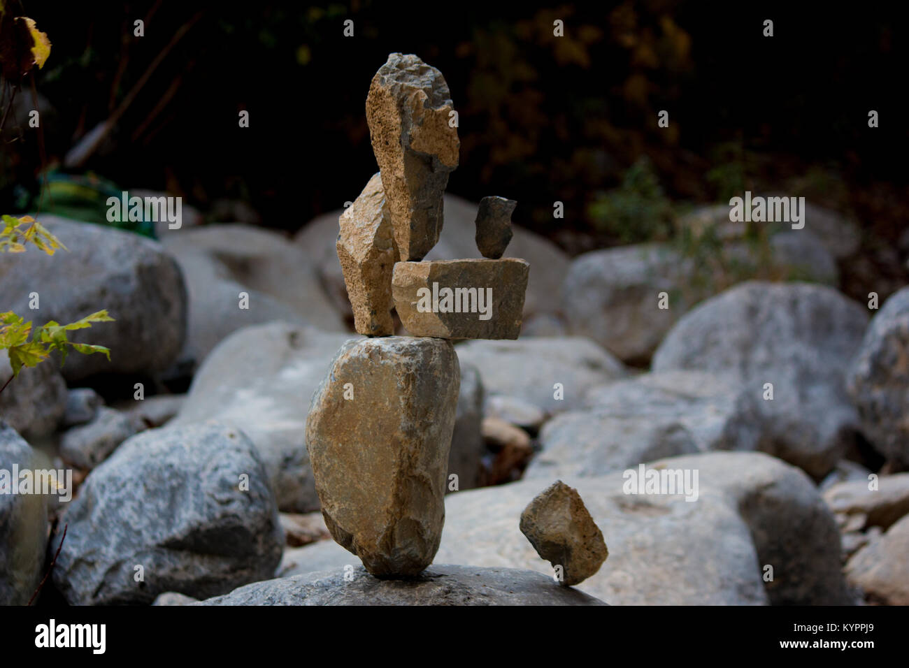 Stone balancing hi-res stock photography and images - Alamy