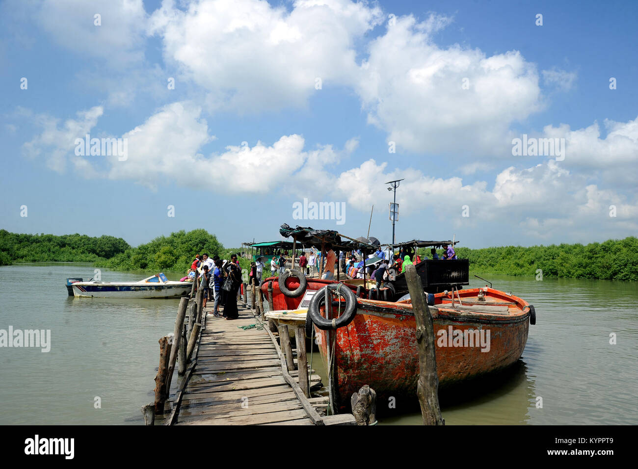 Moheshkhali island hi-res stock photography and images - Alamy